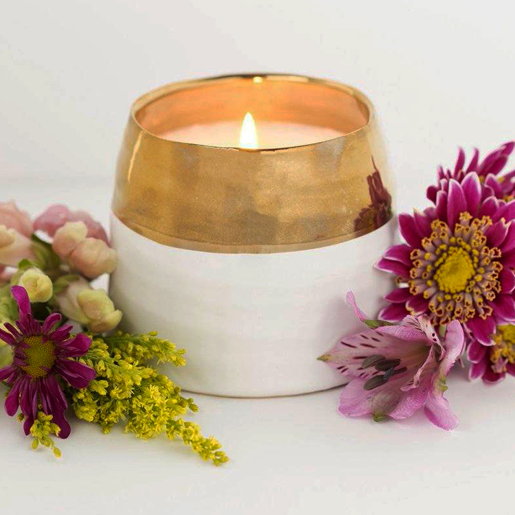 Six tips for floor cleaning, use candles to wipe the floor